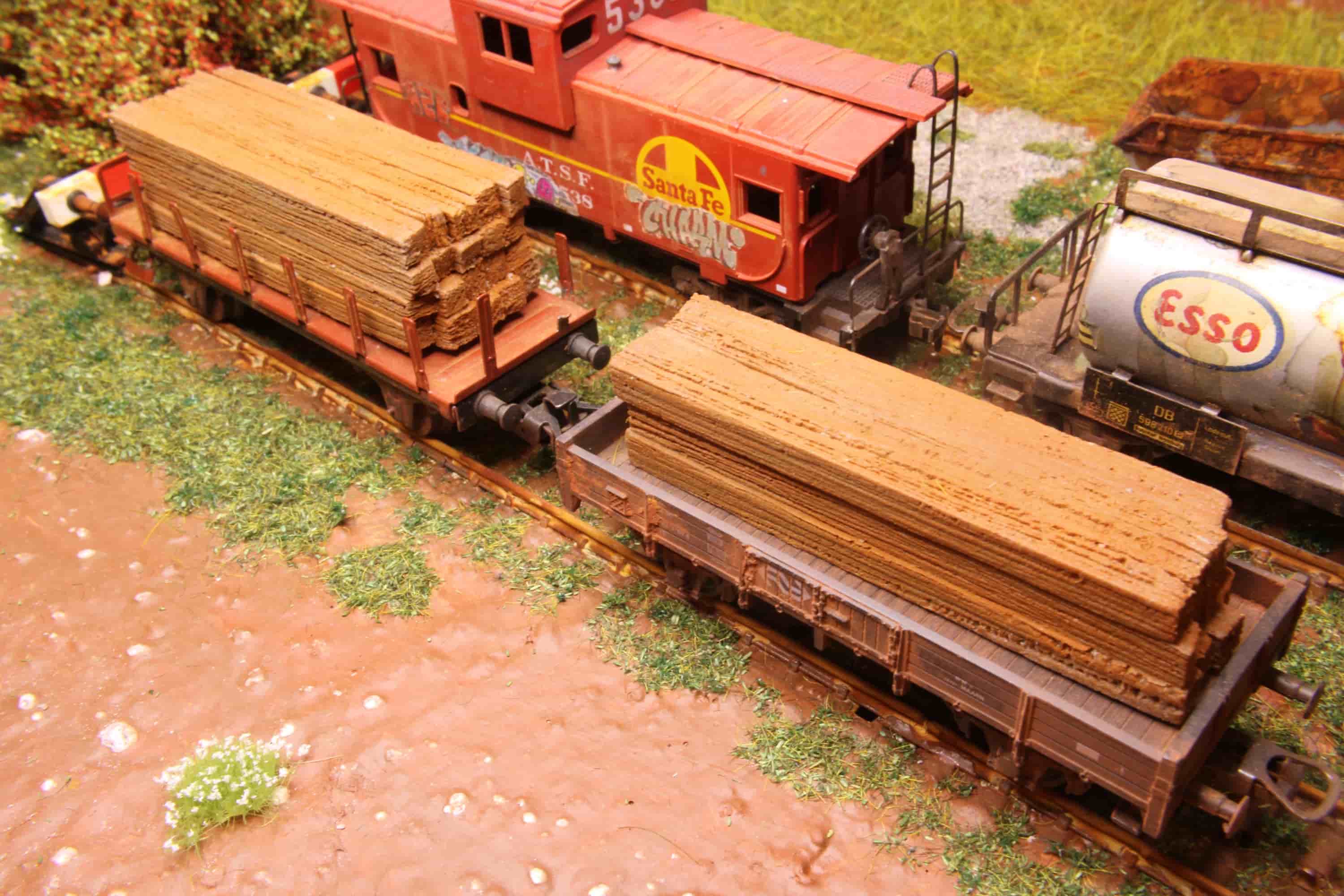 Train Load - 2 Stacks of Wooden Beams – Feisters Miniatures